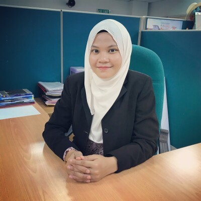 MADAM DANIA – MyLink